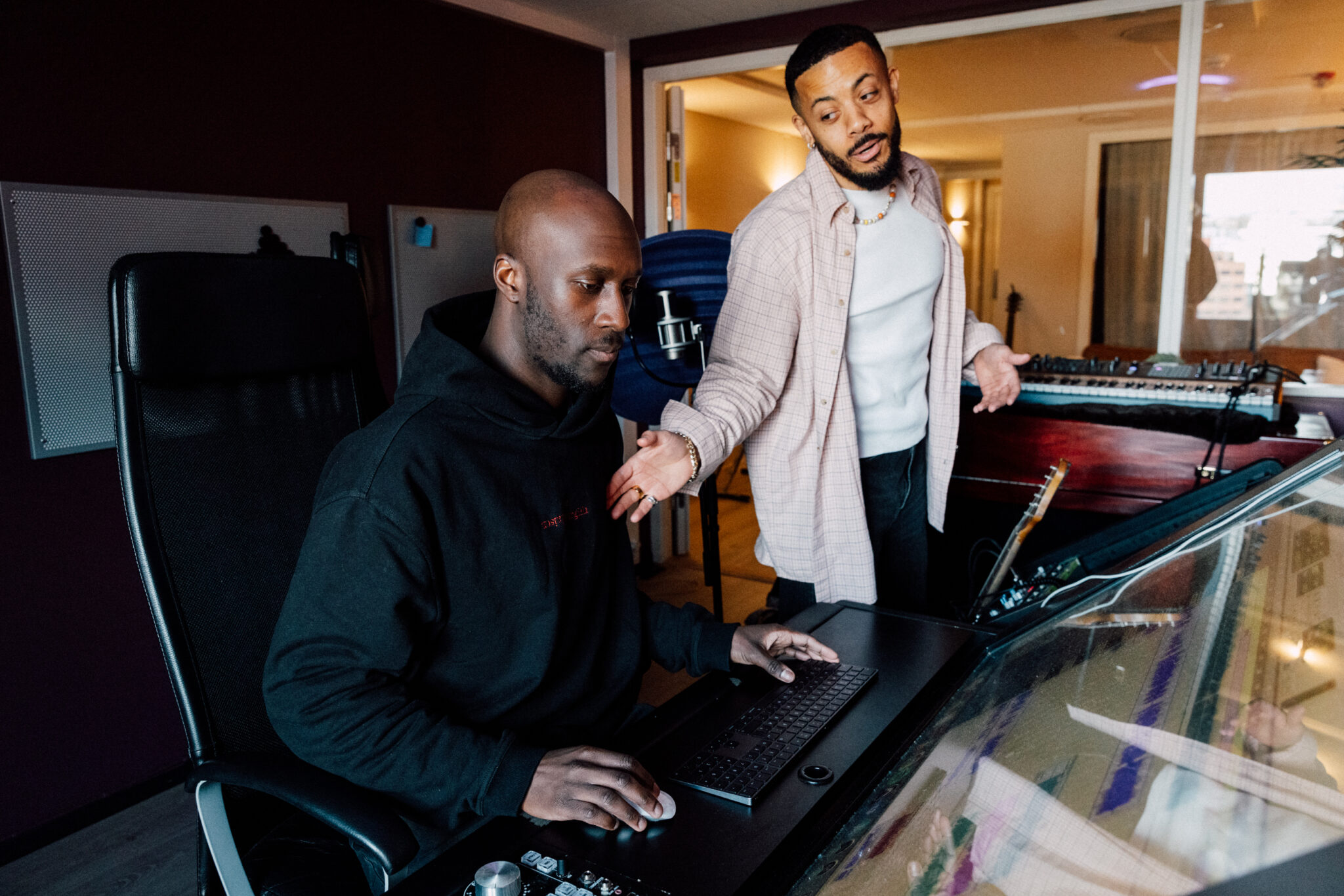 p3.no » Gir ut norsk versjon av gigahitten: – Mer intim